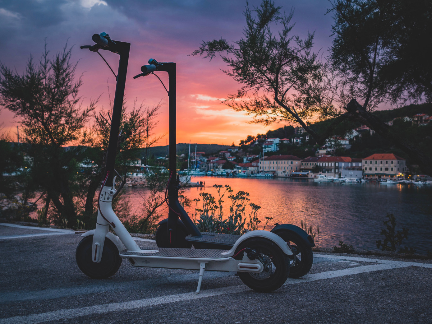 Hellotracks Explores 5 Major Micro-Mobility Issues and Fixes